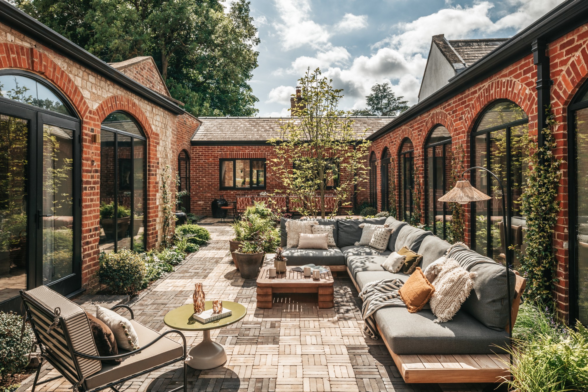 Redmere Hall | Luxury large home with pool | Warminster, Wiltshire