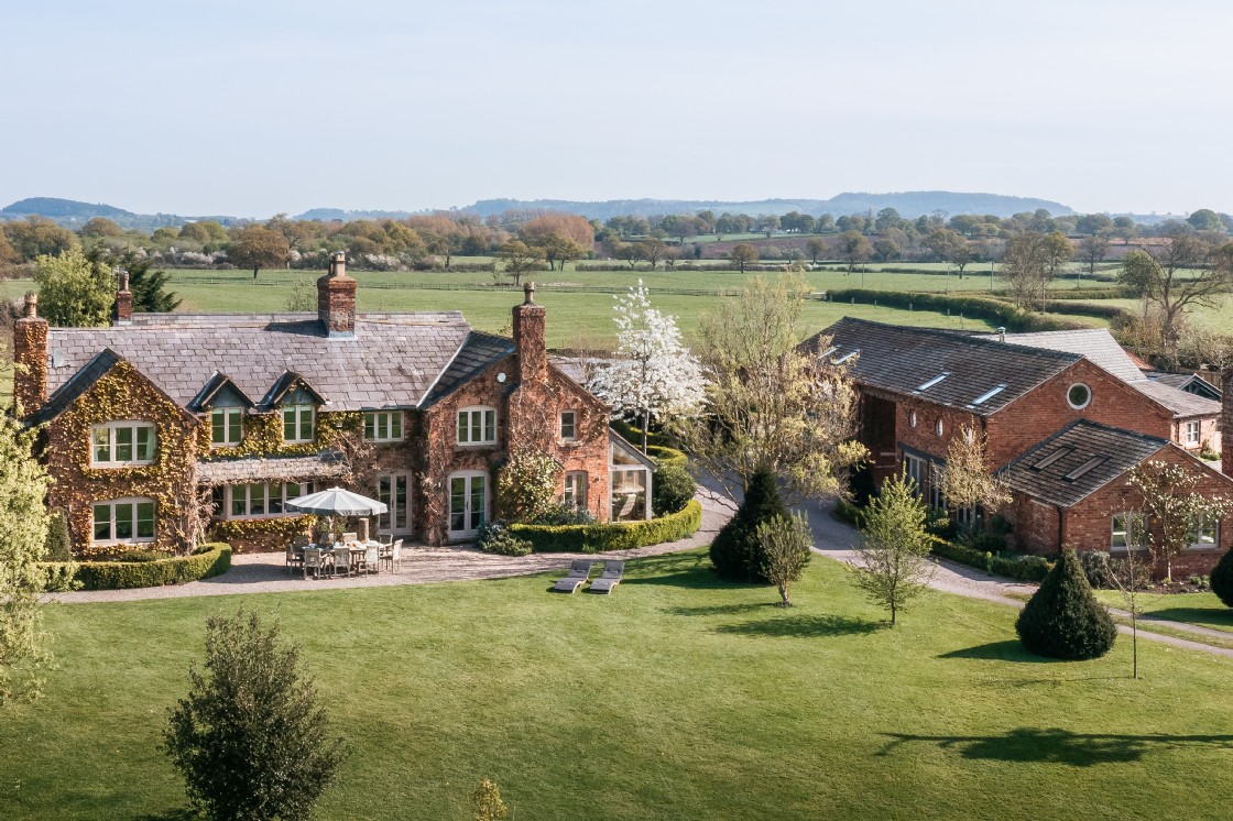 Luxury cottages with private saunas | Unique Homestays - England
