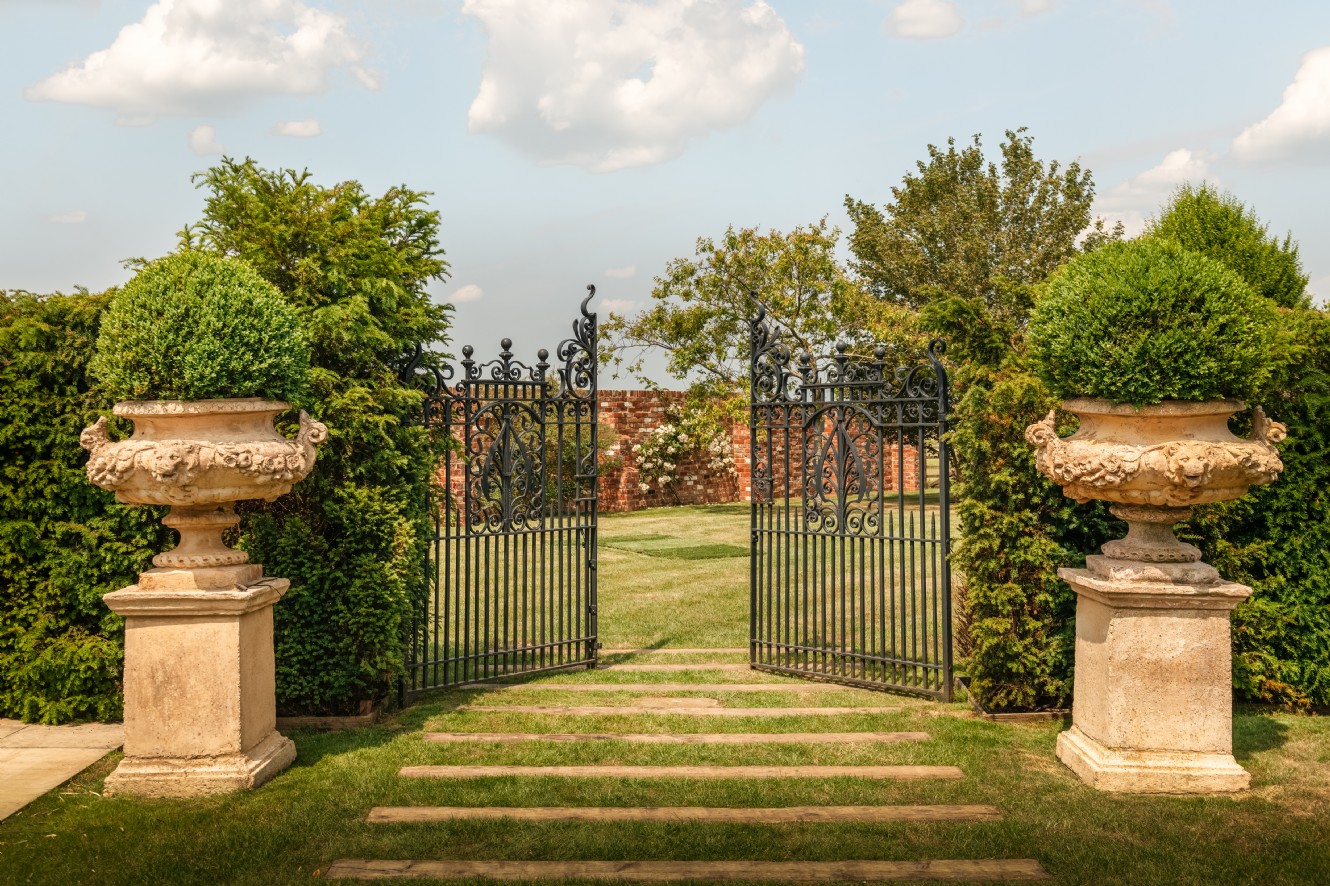 Evania | Luxury Self-Catering Holiday Home | Bentham, Cotswolds